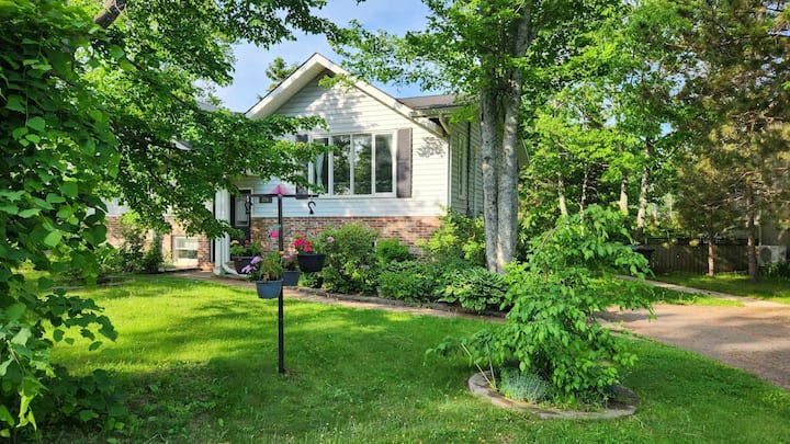 Sunnyside Stay - Gorgeous Home In Summerside - Summerside