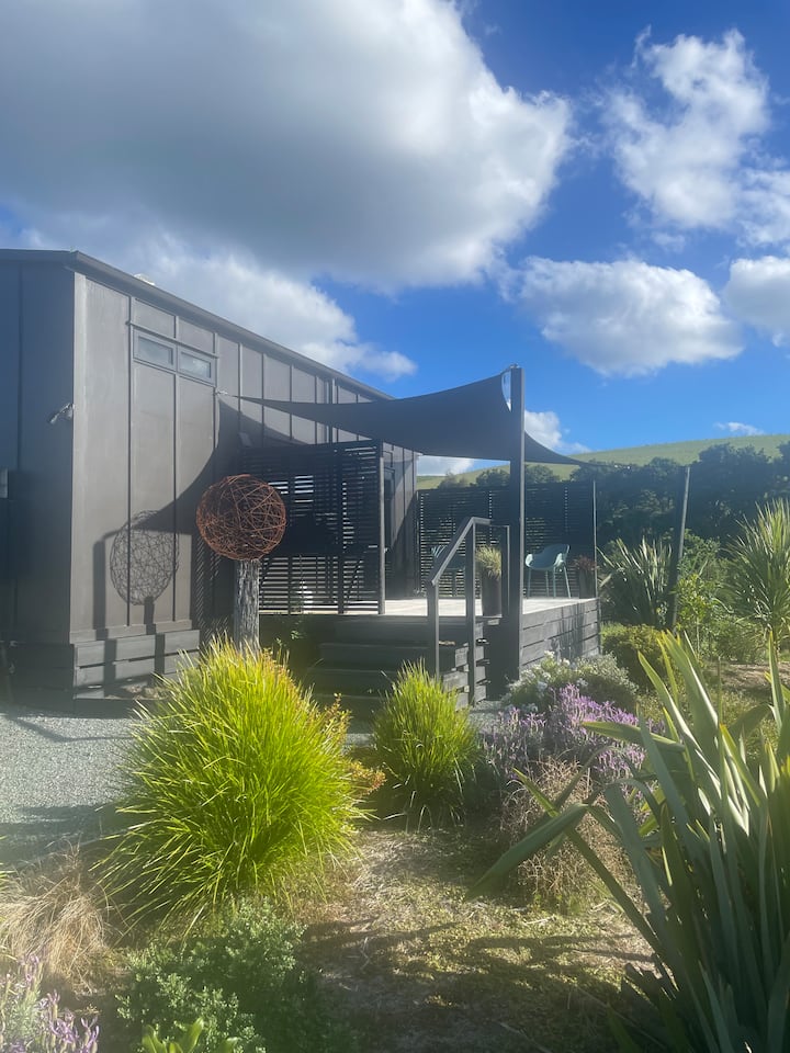 The Tiny Whare - Tutukaka