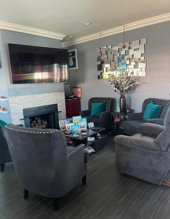 Private Room - Redondo Beach, CA