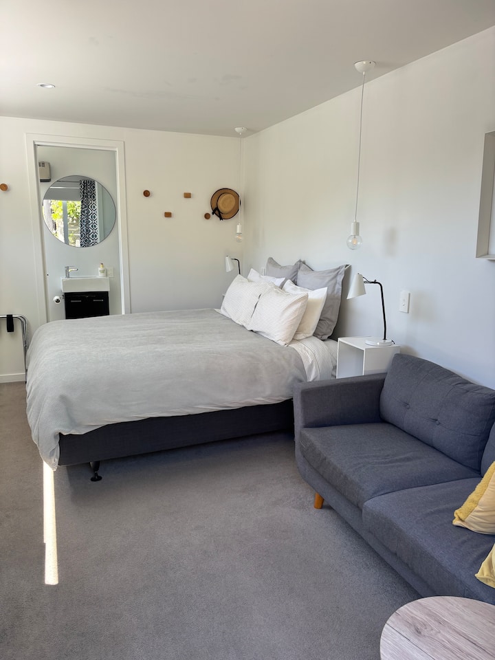 Private Studio, Close To Town. - Wanaka