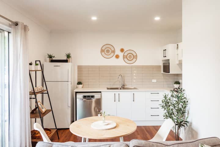 Calming Cottage In Cooroibah - 15 Mins From Noosa - Boreen Point