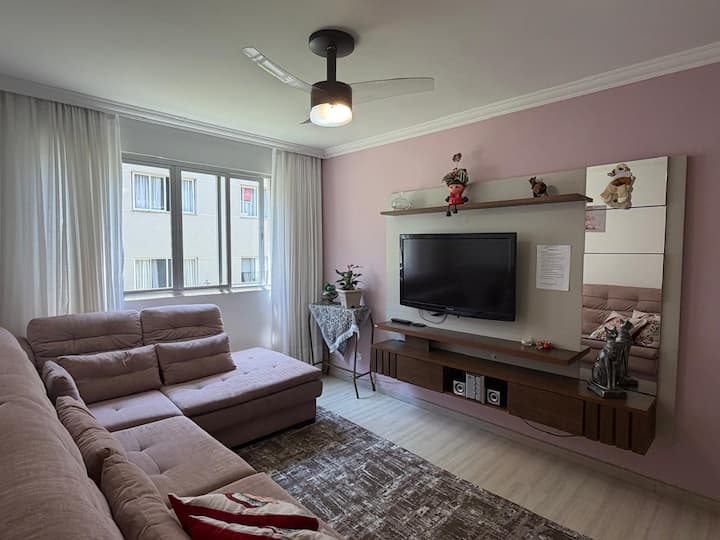 Apê + Garagem + ÁRea Verde C/churrasq. - Curitiba