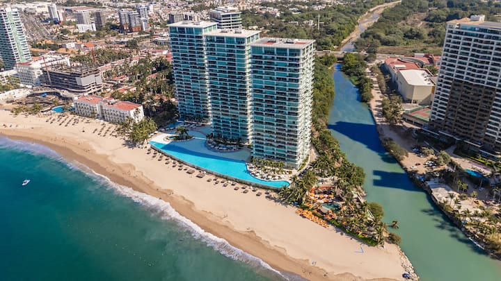 Península Pv For Your Family Of 8! - Puerto Vallarta