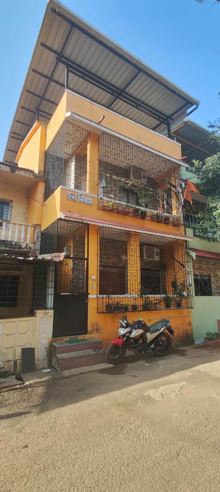 Usha Niwas: Your Coastal Retreat - Vengurla