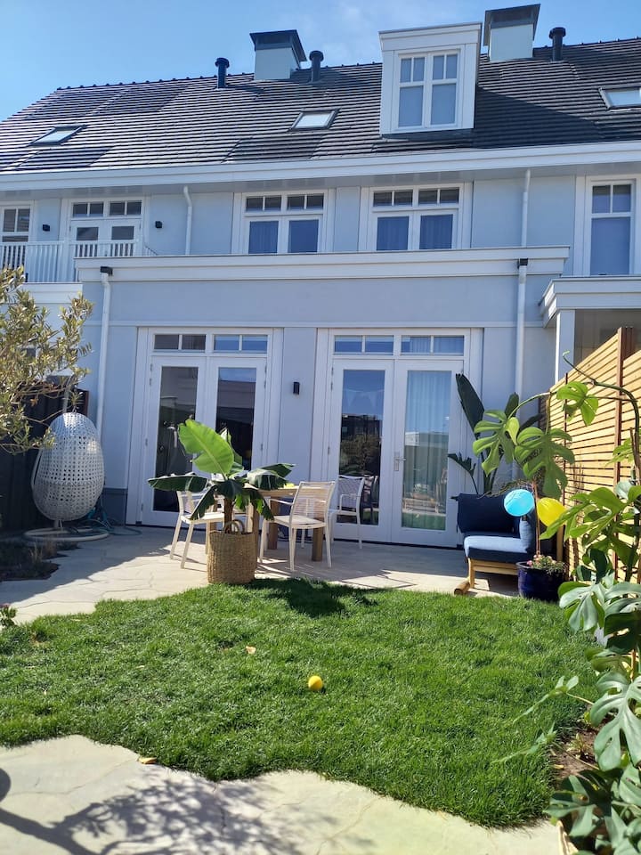 Family Friendly 160m2 House. Close To The Beach! - Katwijk aan Zee