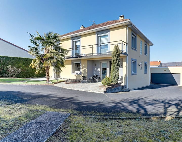 "La Gentiane" 210m2 Piscine Privée + Grand Jardin - Clermont-Ferrand