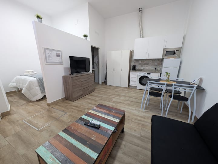 Apartamento Turístico Cruz Roja (C) - Sevilla, España
