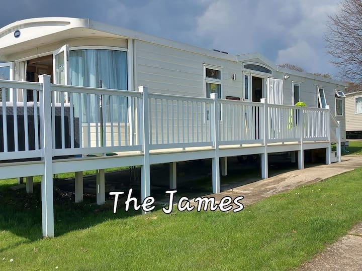 The James Coastal Retreat. - Clacton-on-Sea