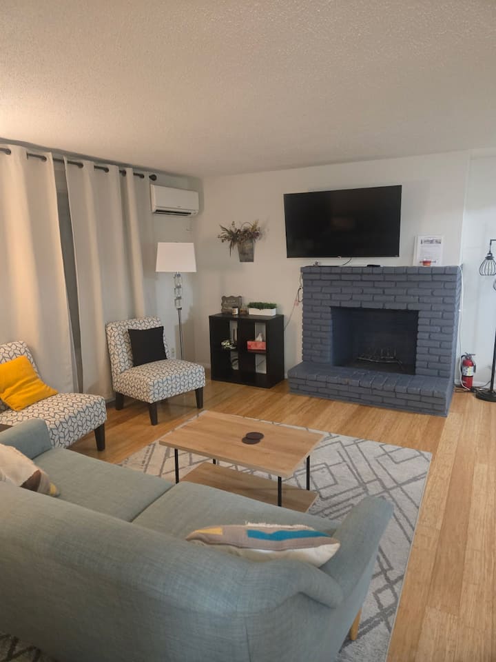 5 Min From Downtown, Hospital, And University! - Salem, OR