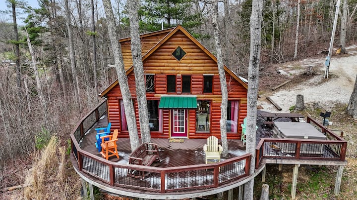Secluded Cabin W/hot Tub, View & Wi-fi - Kentucky