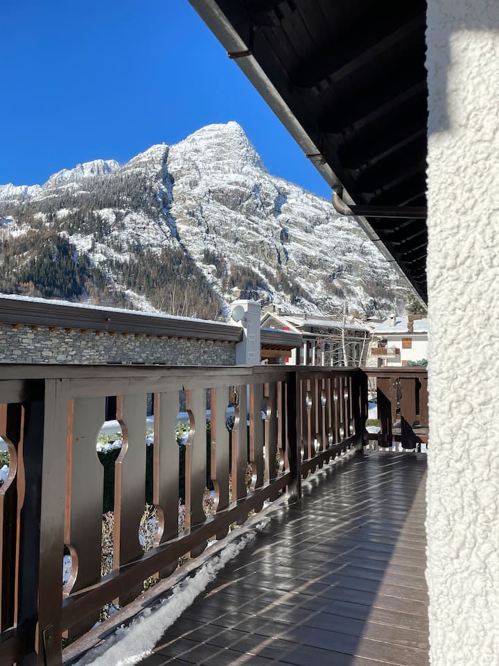 Central Charming Apartment Next To The Slopes - Vallée d'Aoste