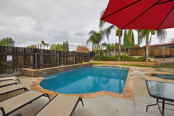 California Sunshine Retreat- Heated Pool & Jacuzzi - Redlands