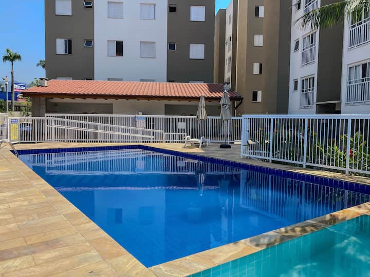Apto Central: Piscina, Churrasqueira, Ar Cond. - Ubatuba