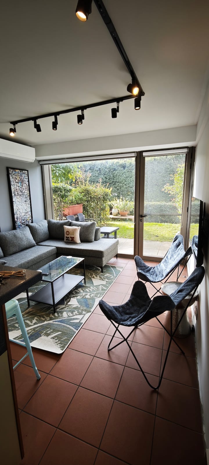 Easy Access, Cosy With A Garden - Lebanon