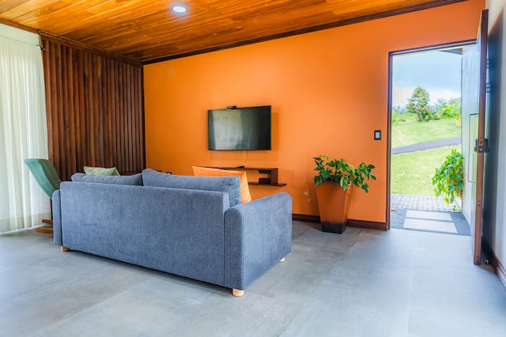 Villa Calathea, ¡Un Volcán En Tu Jardín.! - Costa Rica