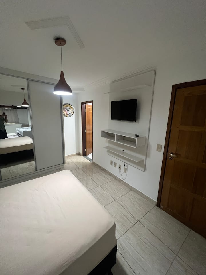 Suíte Bem Localizada Bairro Tranquilo - Socorro