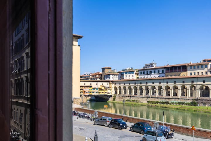 [Iconic Arno View • Central Florence Flat] - Florencia