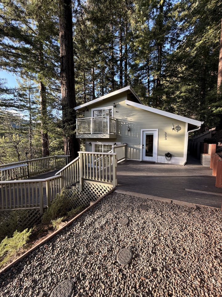 Peaceful Santa Cruz Mountain Retreat Near Beaches - Boulder Creek, CA