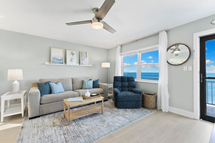 Island Paradise - Beachfront Condo - Treasure Island, FL