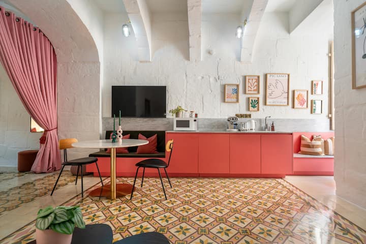 Impressive & Stylish Palazzino In Valletta Ddem1-3 - Valletta