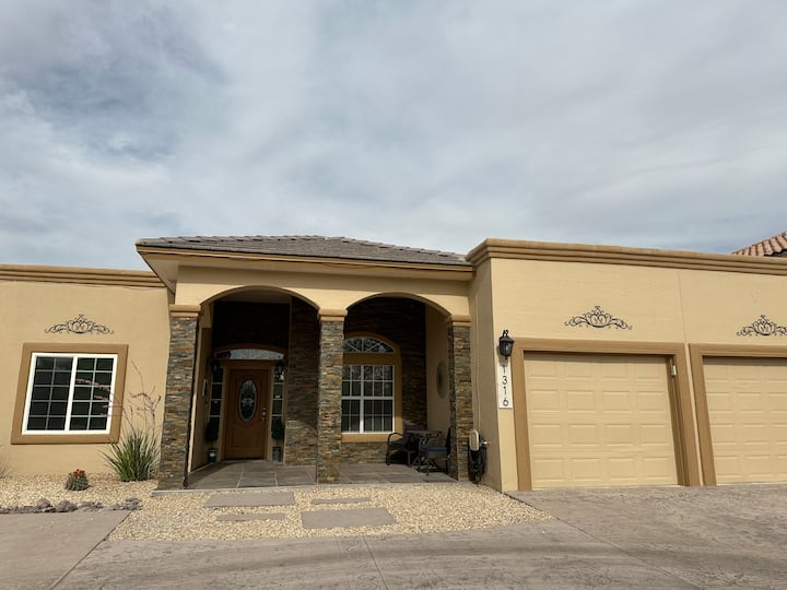 Mi Casa Es Su Casa - El Paso, TX