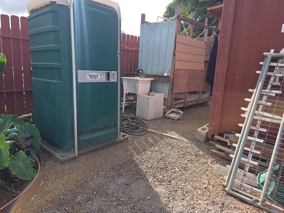 Awesome Overnight parking/tent 3 - Campsites for Rent in Wailuku ...