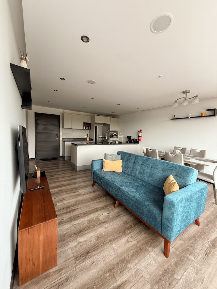 Apartamento Frente A"lacarolina" - Quito