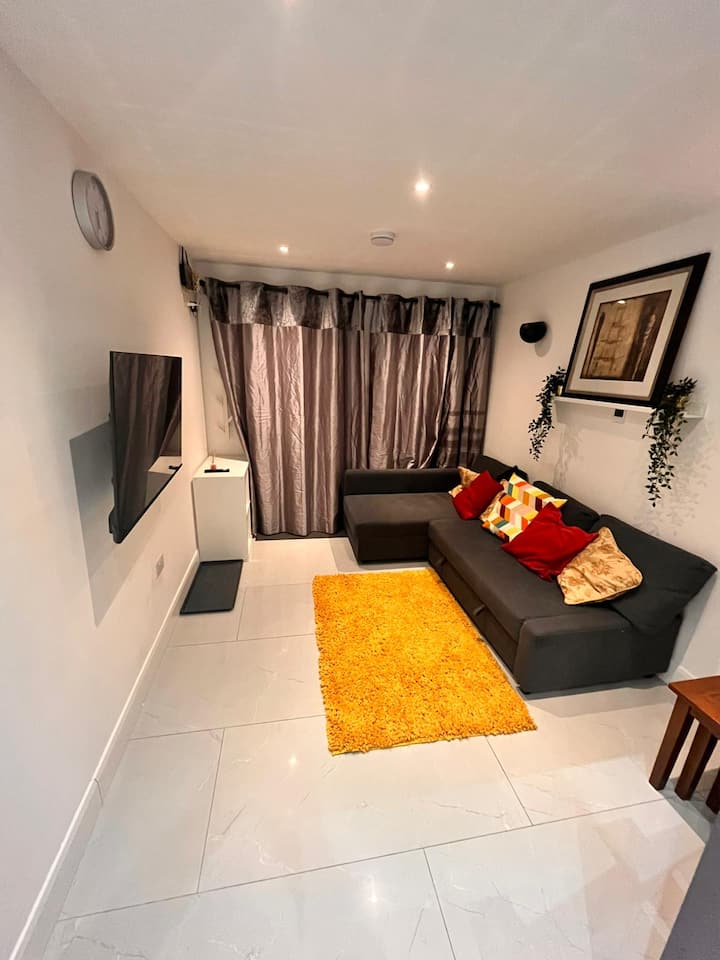 Greenwich Oasis Near O2 Arena With Spacious Charm - Bromley