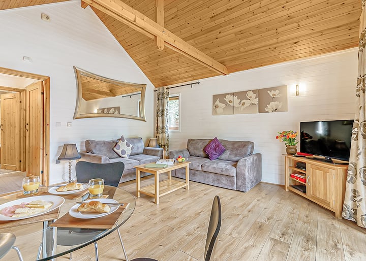 Cobbett Contemporary Premier - Hampshire