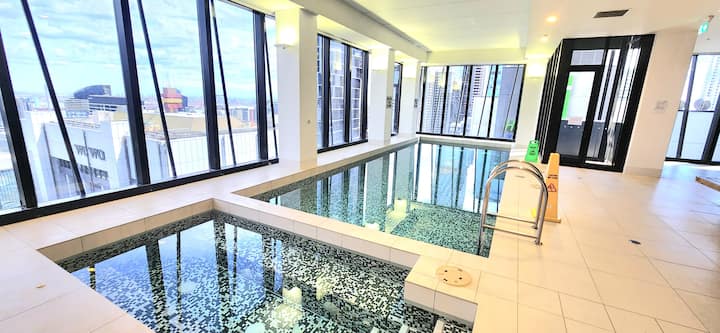 Top Location 2br Apt In Cbd+garage+gym+pool+spa - Melbourne
