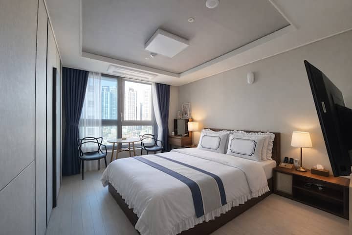 Ll G House Ll 꿀잠침대보장 중앙로역1분 스타일러 비데 휴식맛집 - Daegu