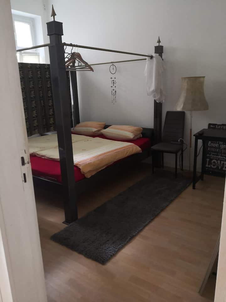 Zentral Gelegen/central Located (Ring 41/42) - Berlin