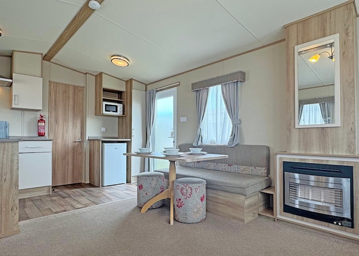 Laurel Superior - Mablethorpe
