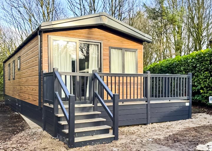 Ashberry Lodge - Buxton, UK