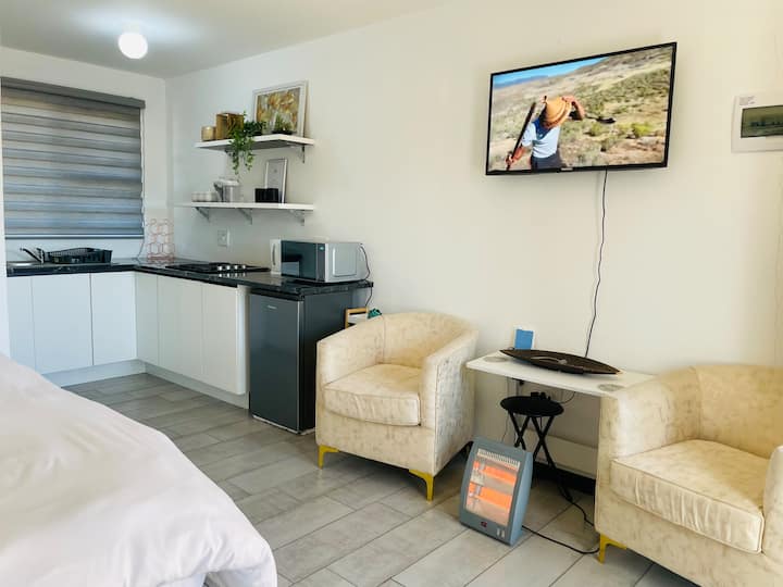 Cheerful Town House With Free Breakfast And Wi-fi - Lesotho
