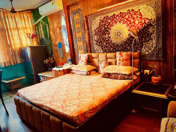 Gardenia Room Wooden Interiors Glassroom Terrace - Delhi