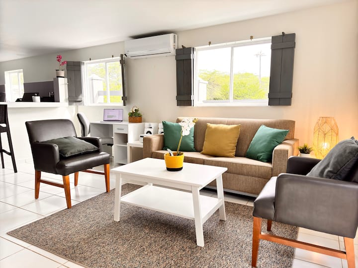 Affordable 2-bedroom Stay! Beach 7 Min • Parking - Aruba