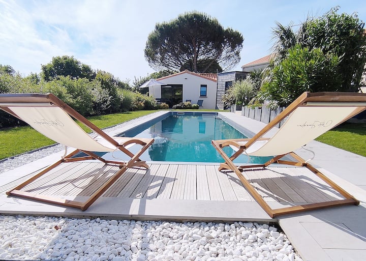 Logement Entier Et Piscine, Calme Et Confort - Loire