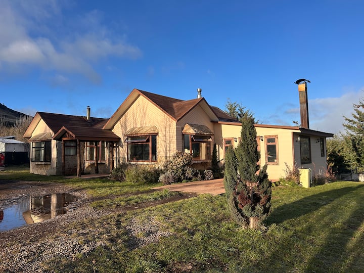 Casa En El Campo A 10 Km De La Ciudad De Coyhaique - Aysén