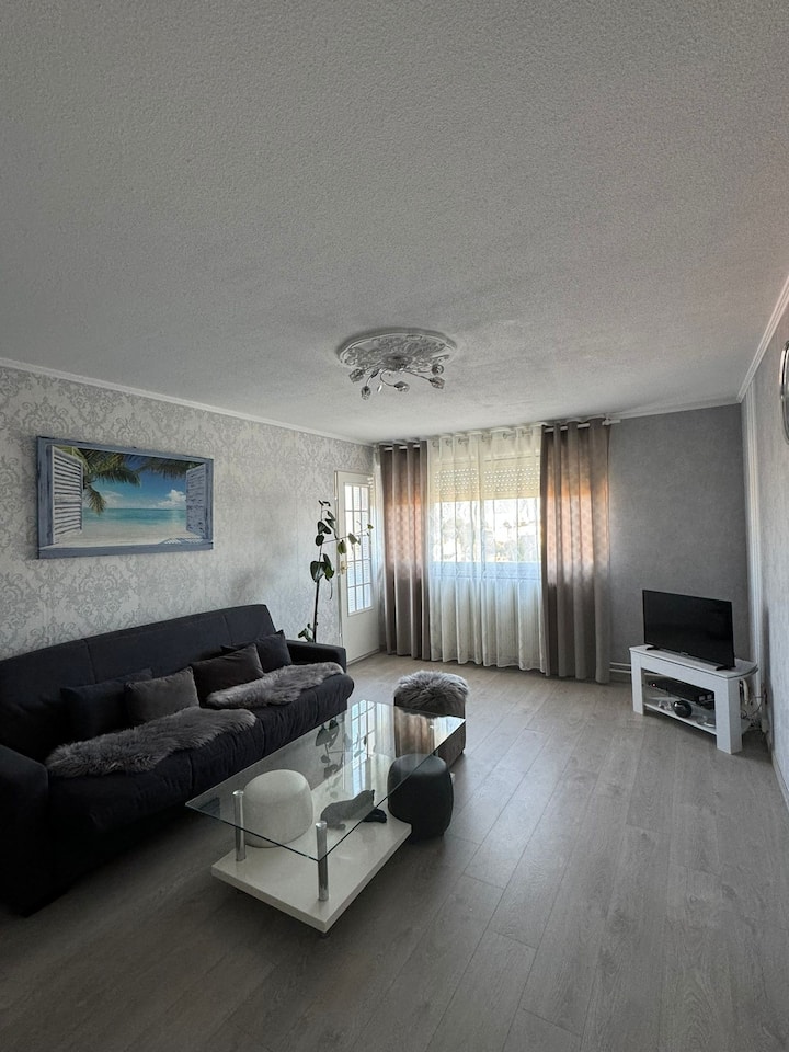 Appartement Avec Balcon - Chalon-sur-Saône