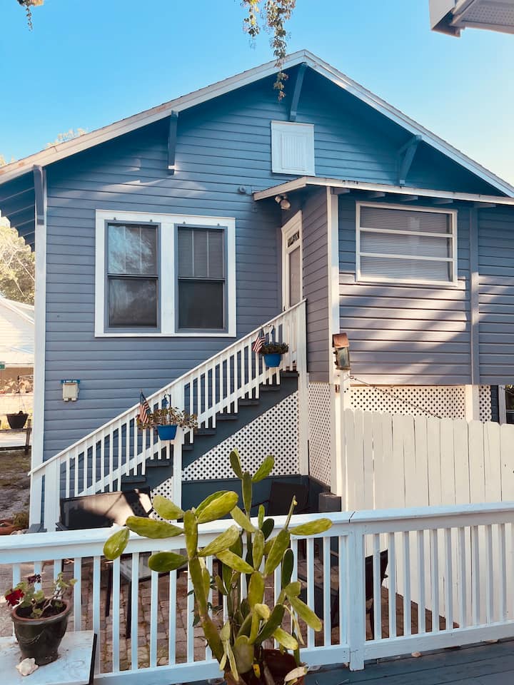 Downtown Cottage In Perfect Spot - St. Augustine, FL