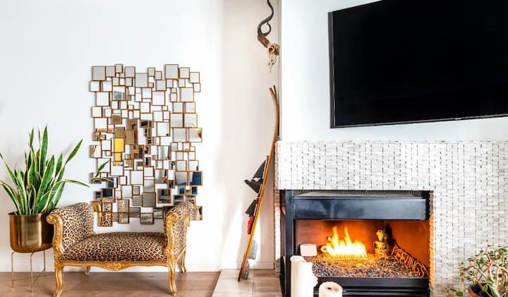 Nice Peaceful Home In The Hills - West Hollywood, CA