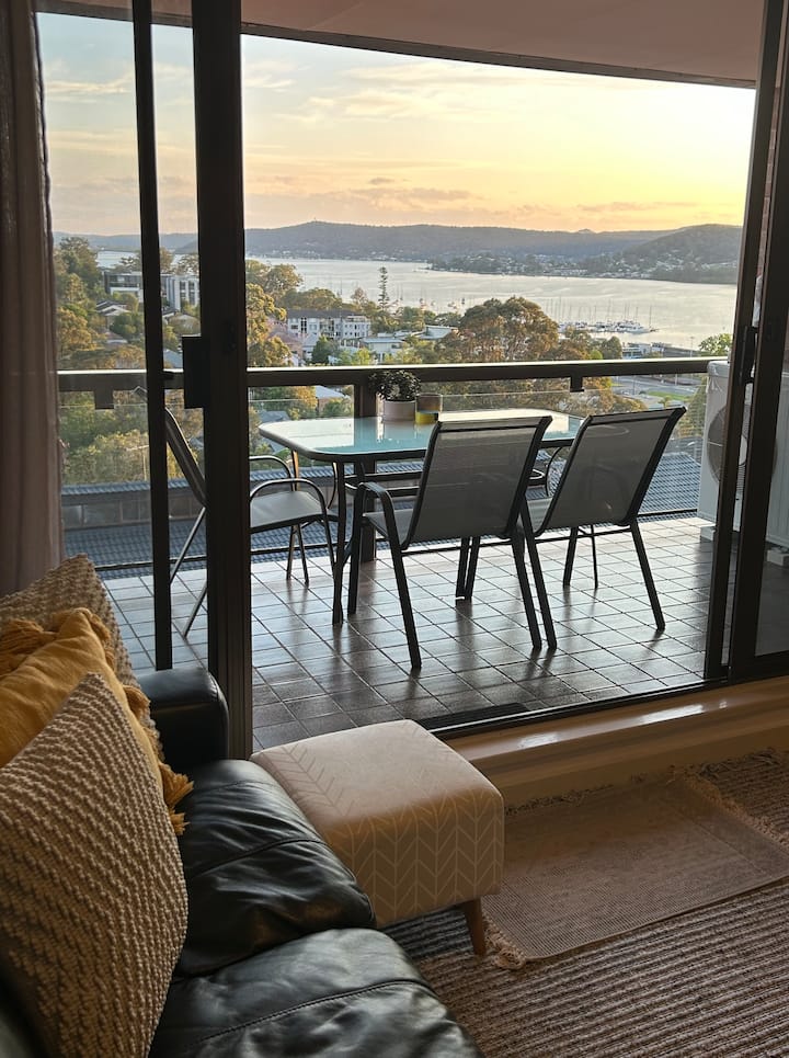 Gosfords Best Location With Views - Australian Reptile Park, Somersby