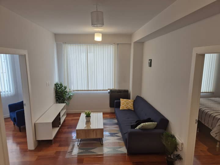 Departamento Amplio Y Acogedor - La Paz