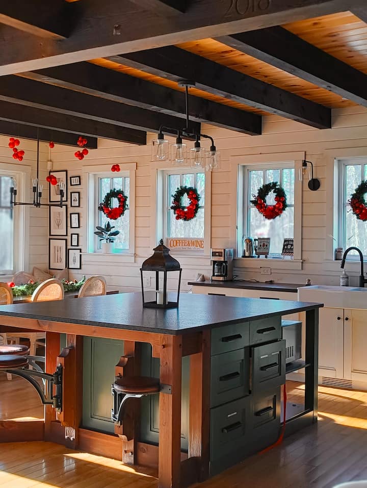 Secluded 20 Acre Winter Wonderland Getaway - 曼尼托巴