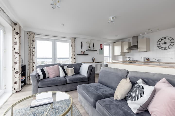 3br Flat In Leith | Free Parking | Ocean Terminal - Edinburgh