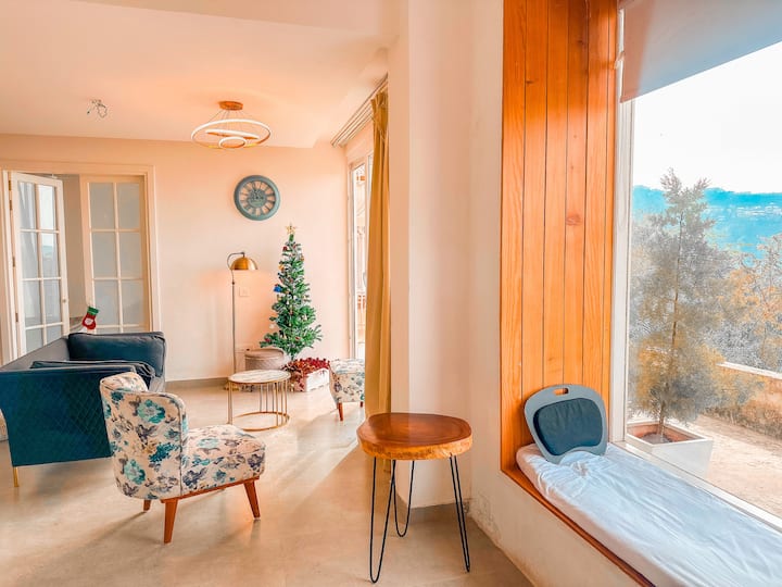 Lux 2bhk| 180°valleyview |Thebluedoor| Nearkasauli - Solan