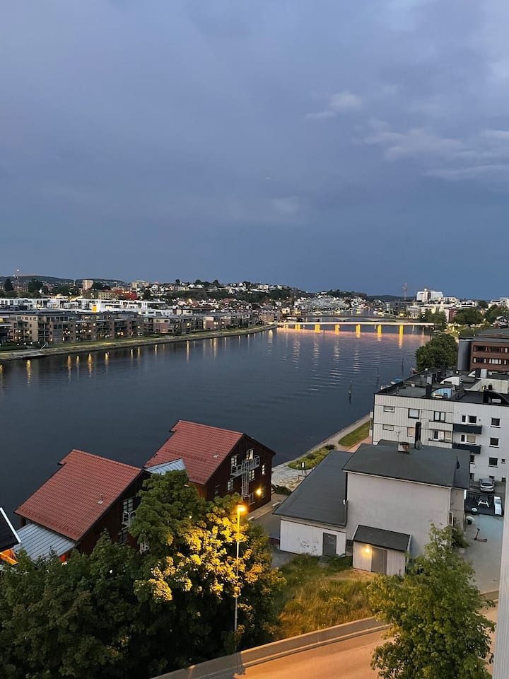 Penthouse I Toppetasjen – Sentral, Sol & Parkering - Kristiansand
