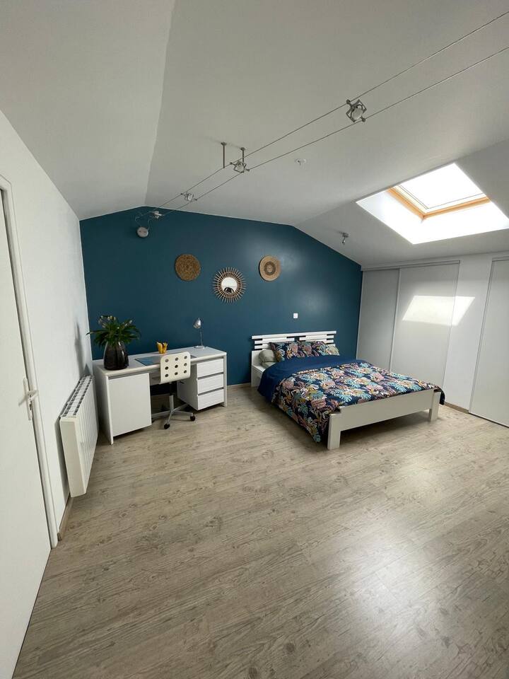 Ensemble De 2 Chambres Pour Votre Famille - Cholet