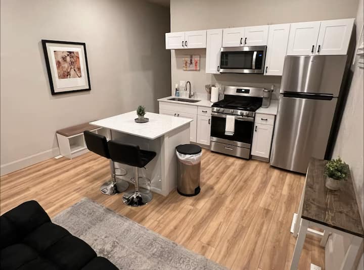 Newly Renovated Home In Slc. *Comfy King Bed* - Salt Lake City, UT